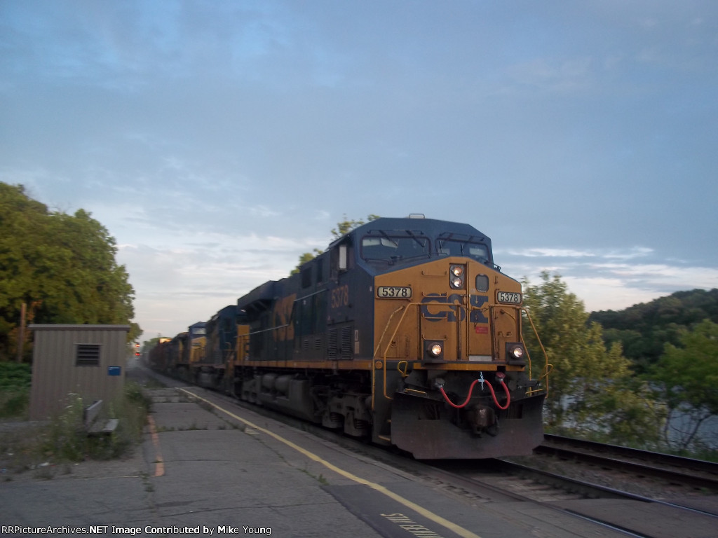 CSX Q385